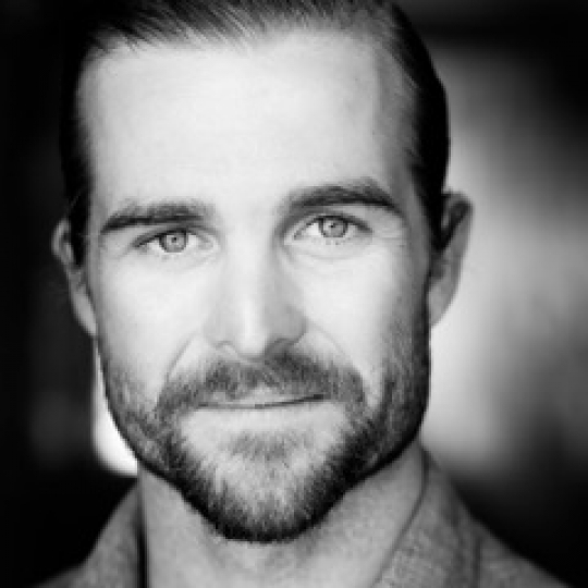 KEVIN KIERNAN-MOLLOY - Teatret ved Sorte Hest